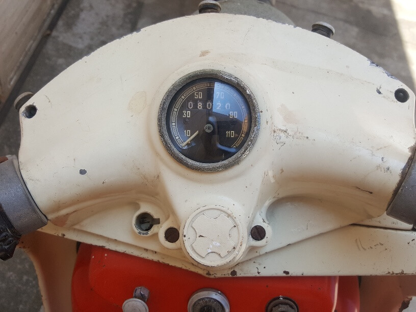 Scooter Clásico 125 Manet Tatran 1967 - mbcmotor.com